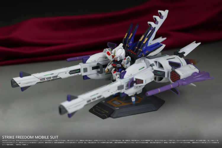 No.26 Studio FW EX Strike Freedom Gundam with Meteor Unit Full Resin Kit